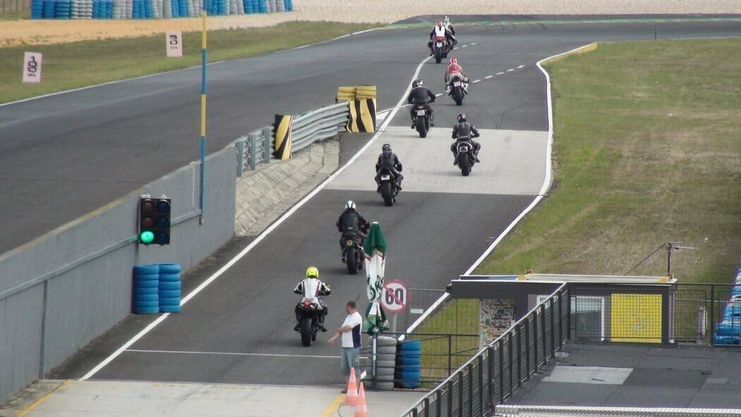 Motorrad Renntrainings - Perfekt vorbereitet auf den ersten Einsatz auf ...