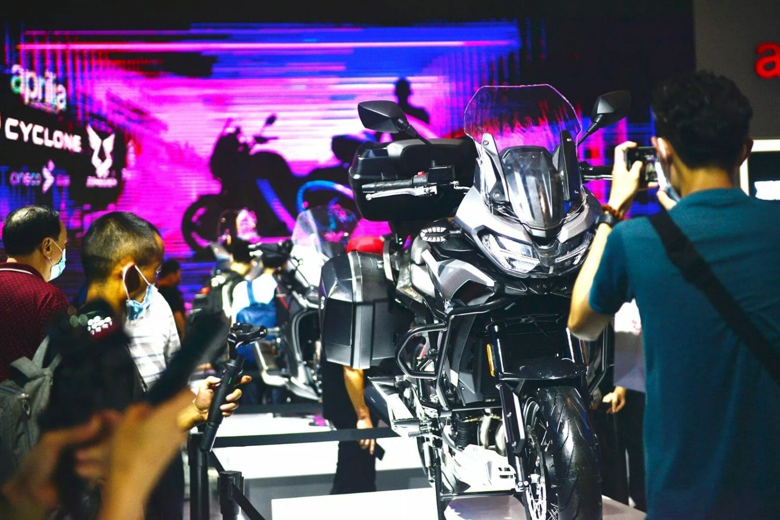 Zongshen Cyclone RC401 and RX401 - Motorcycles.News - Motorcycle-Magazine