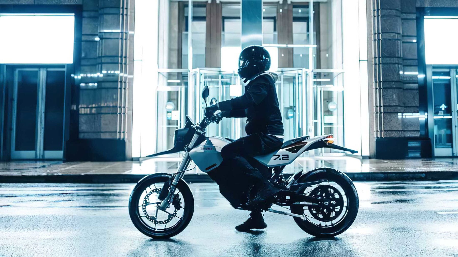 Zero FXE - Electric Supermoto - Motorcycles.News - Motorcycle-Magazine