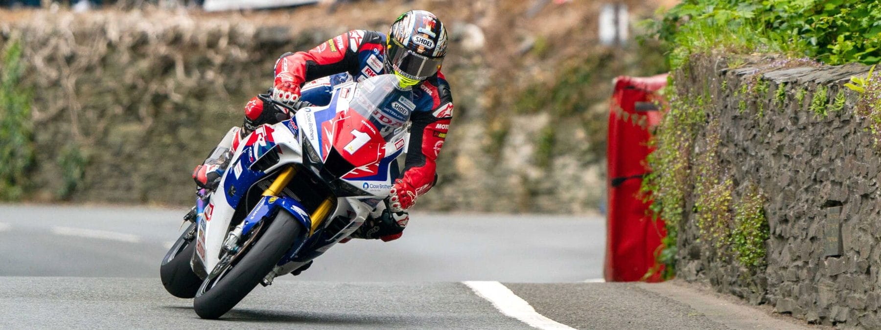 The starting grid of the 1000cc classes for the Isle of Man TT 2024 ...